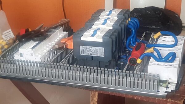 How to Design Automatic Phase Selector Panel - Auto Phase Selector ...