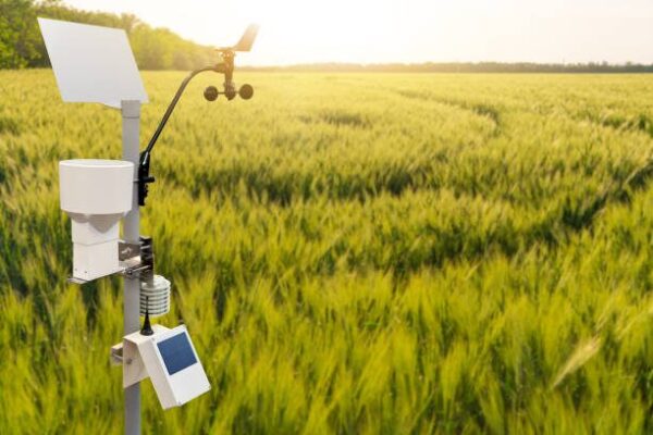 AI in Predicting Weather Patterns for Agricultural Planning | Smartech